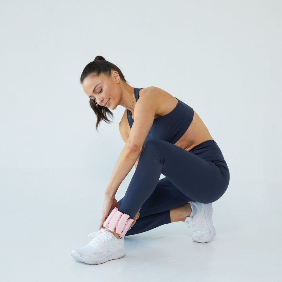 The Benefits of Low Weight, High Reps | The Sculpt Society